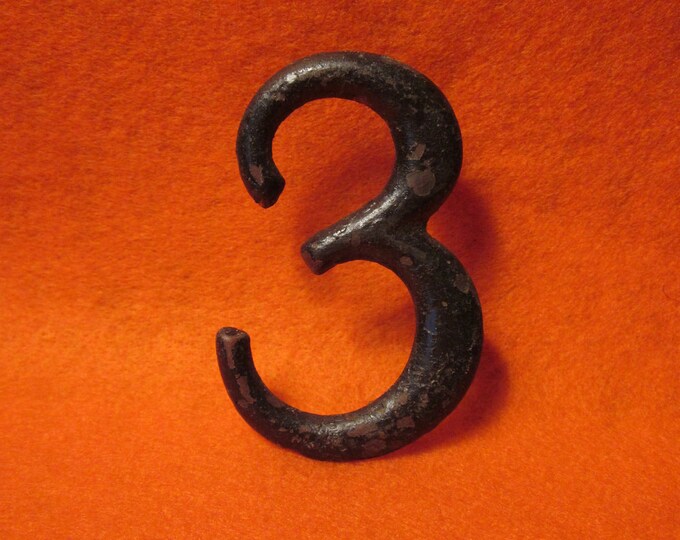 Old Metal Number 3 Good for Assemblage or Repurposing - Etsy
