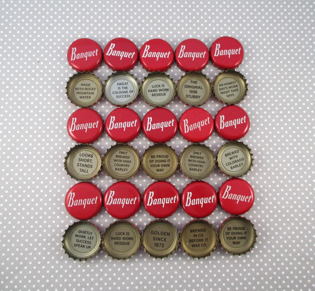 30 Red Banquet Beer Bottle Caps - Etsy