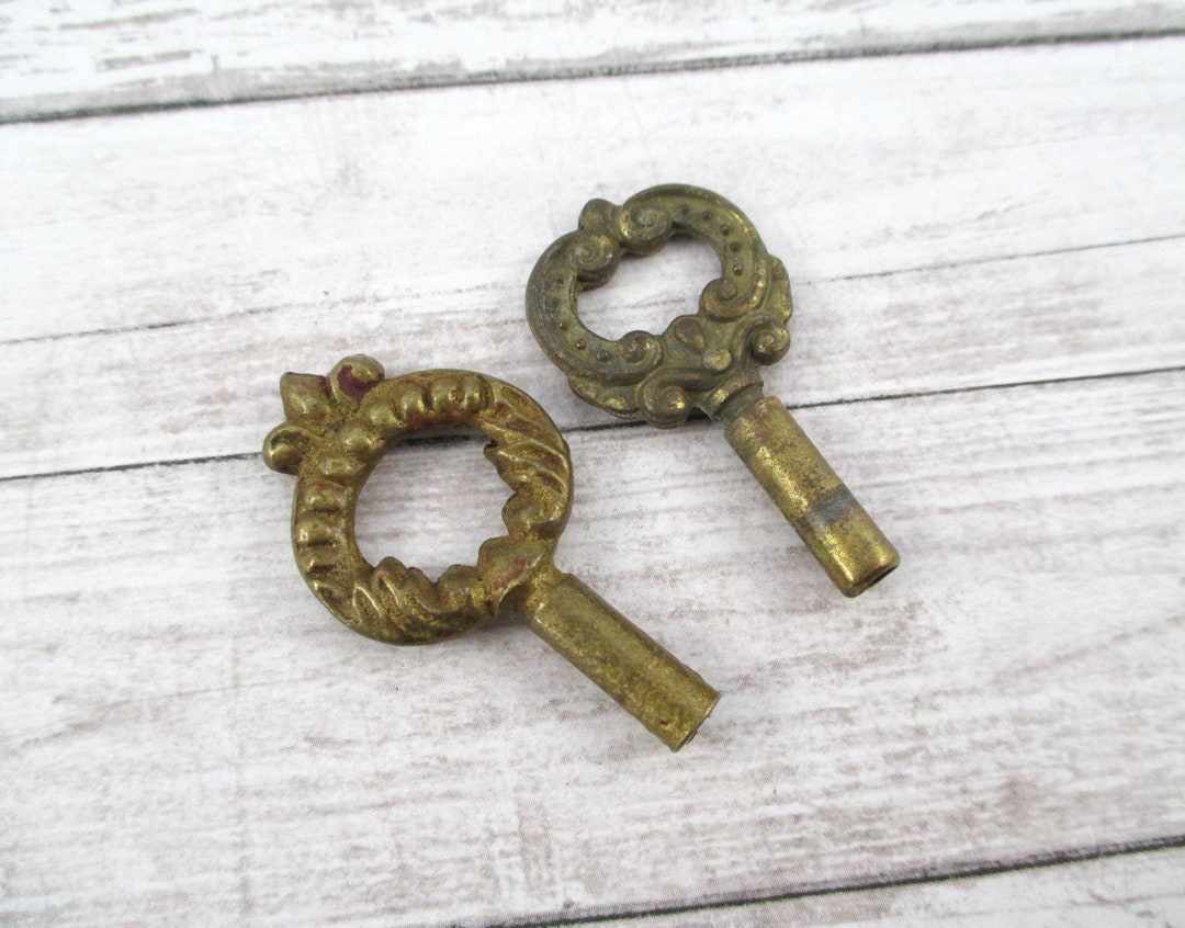 Pair of Vintage Decorative Brass Clock Keys - Etsy