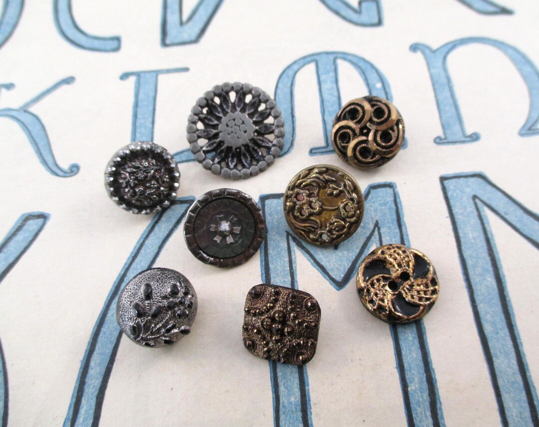 Eight Vintage Detailed Victorian and Mid Century Buttons - Etsy