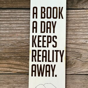 Shhh I’m Reading Bookmark, Gift for Reader, Cute Bookmark for Women ...