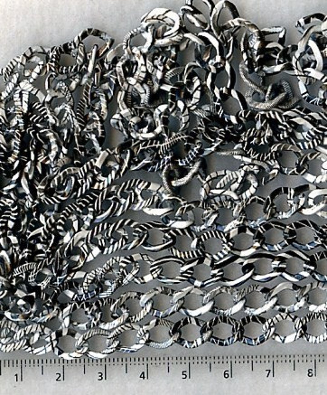 FUNKY SKUNKY CHAIN - Etsy