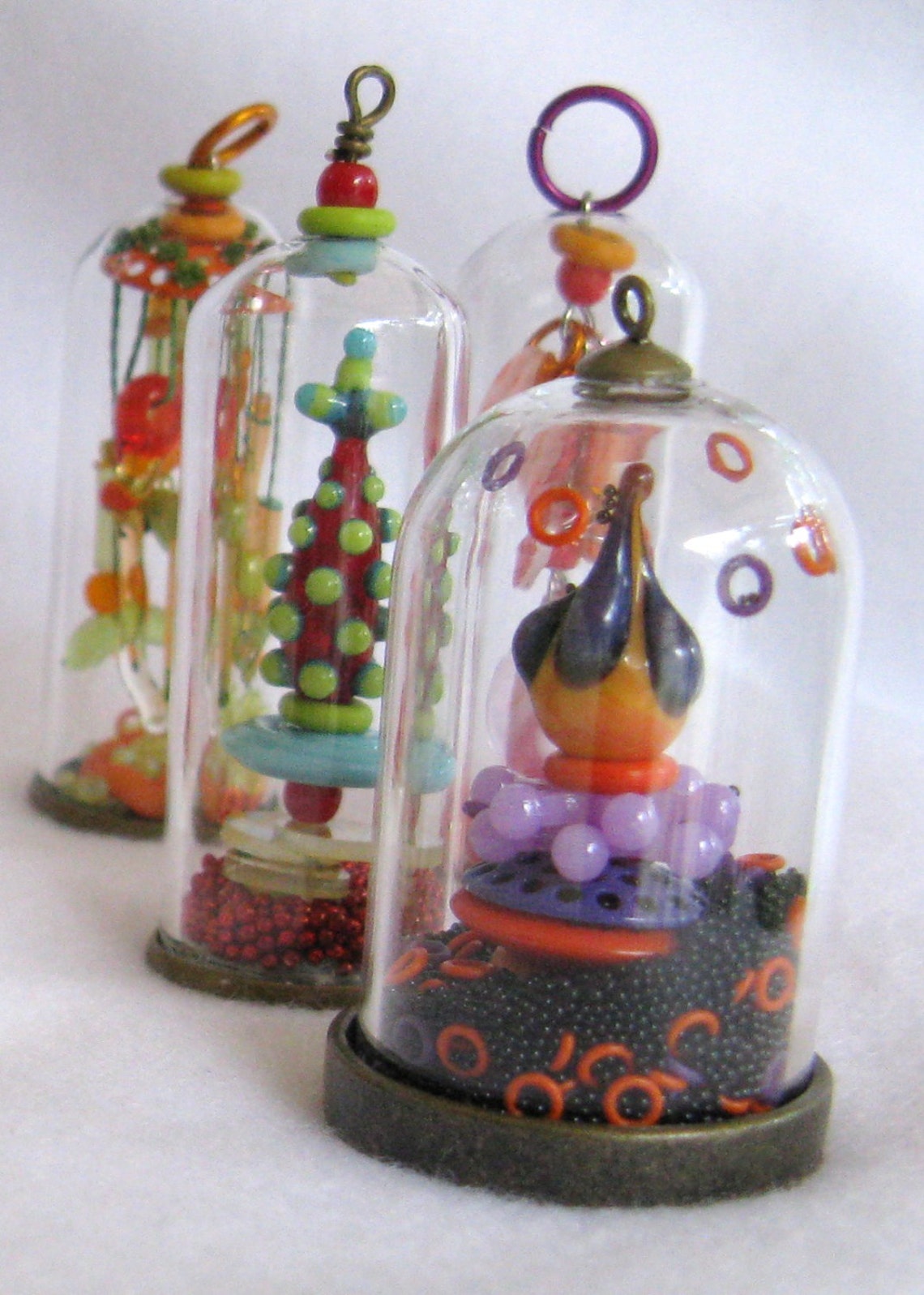 GROOVE Deco Bead Pod Assortment | Etsy