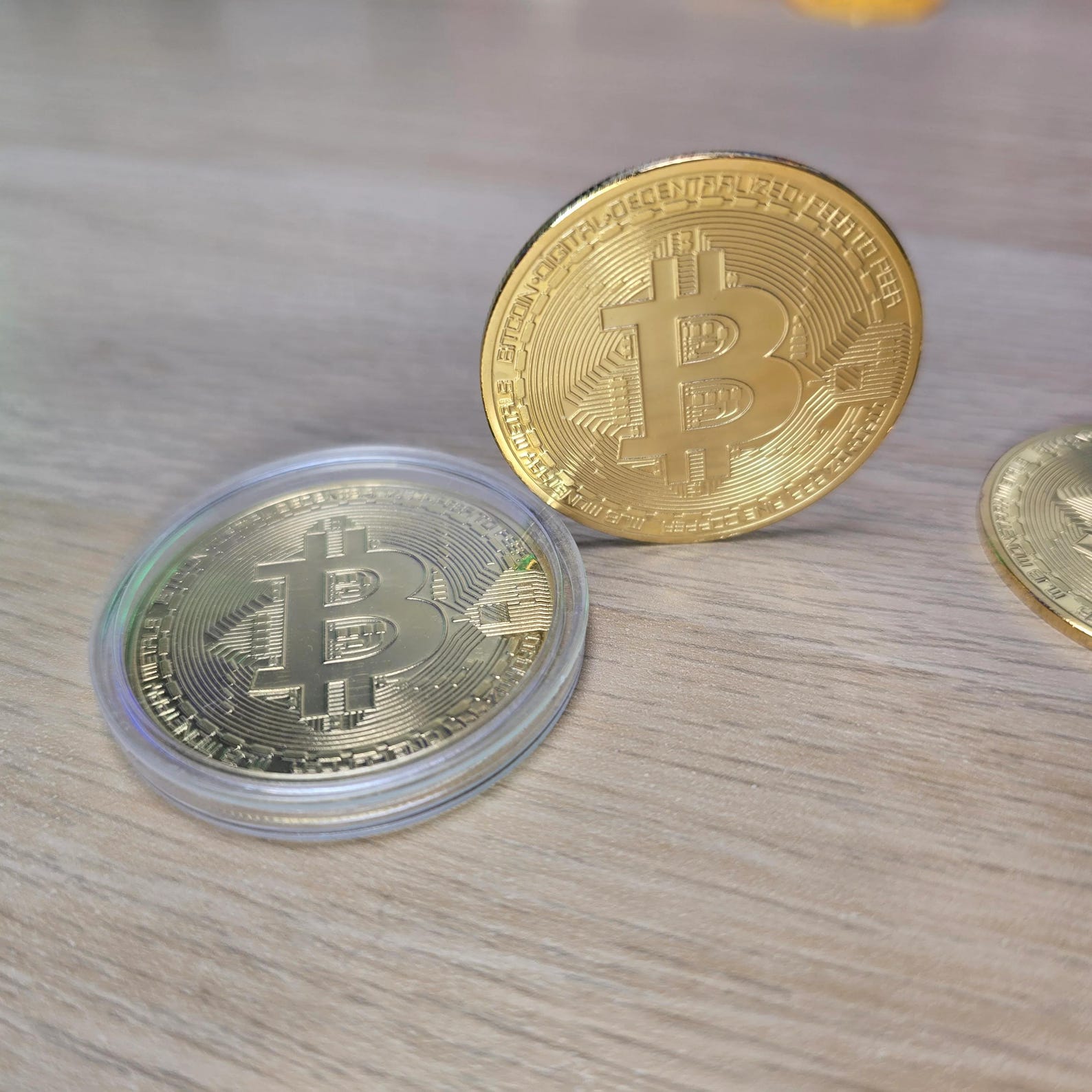 Escape From Tarkov Physical Bitcoin Replica • Detailed Metal GP Coin ...
