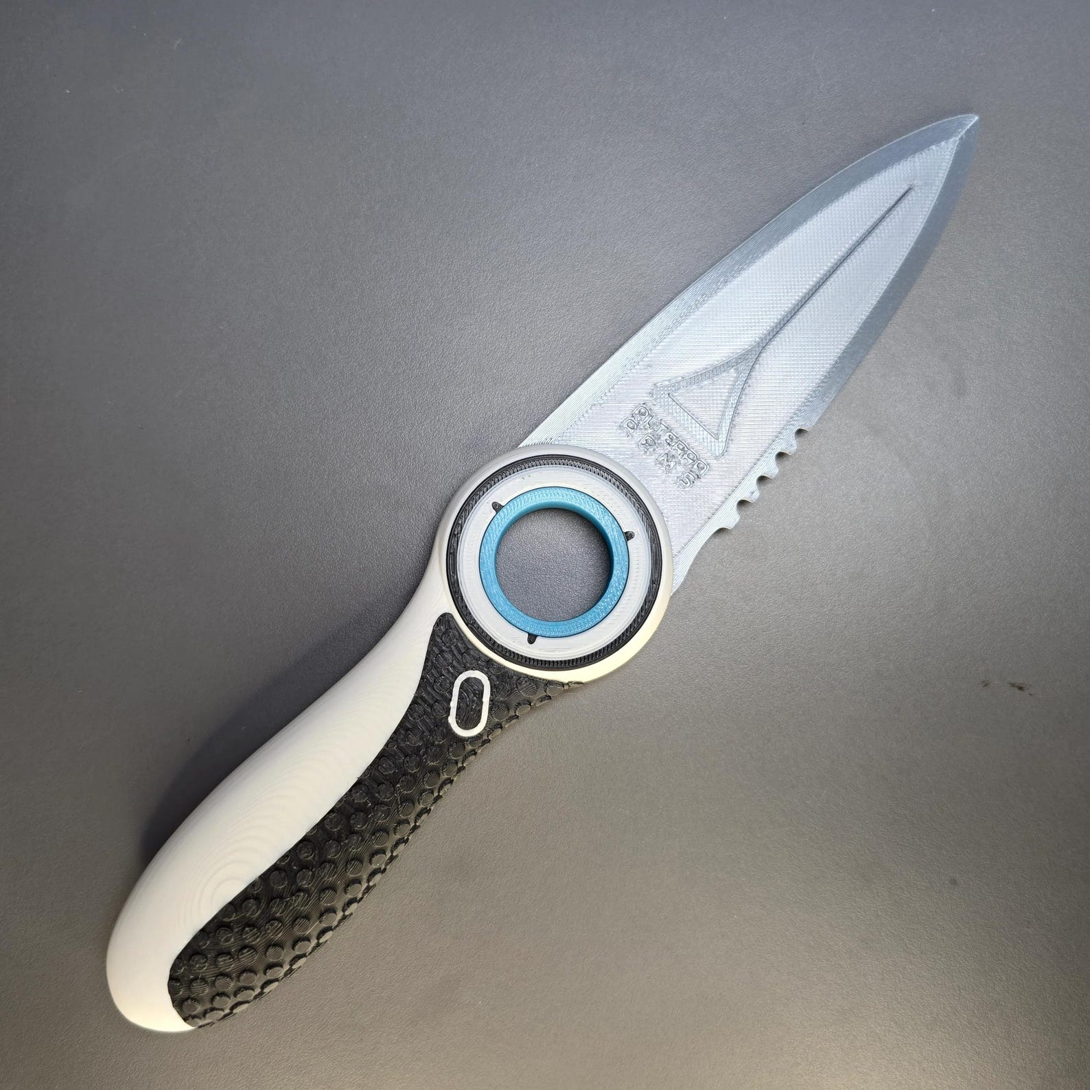 Subnautica Cosplay Prop | Game-inspired Display Item | Handmade Sci-fi ...