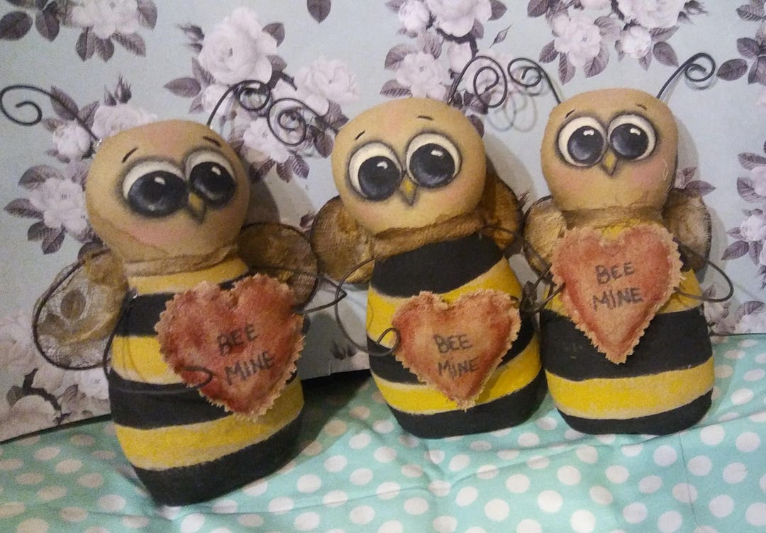 Prim and Cute Easy Beezy Valentine Bees - Etsy