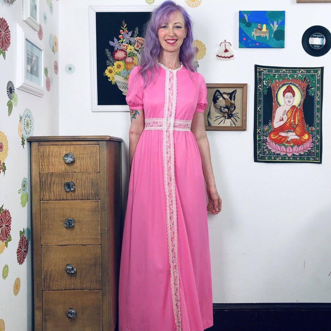 Vintage Pink Loungees Robe, 1970s Housecoat With Floral Lace Trim, Size ...
