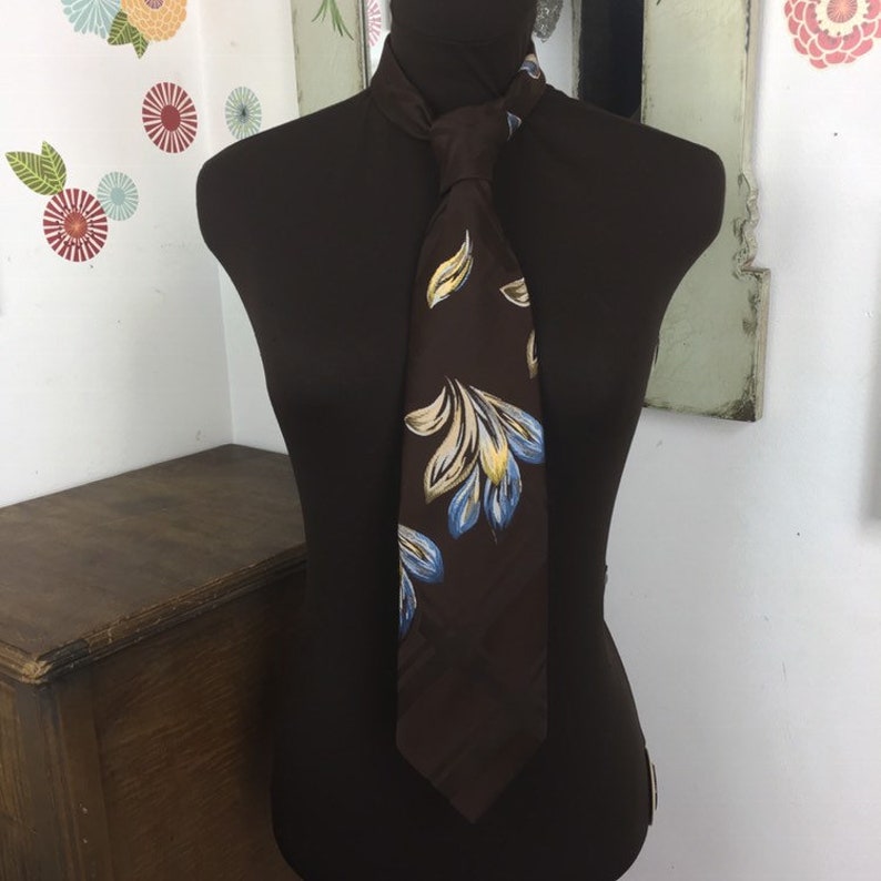 Vintage Wide Floral Tie, 1970s Super Wide Necktie in Polyester Flower ...