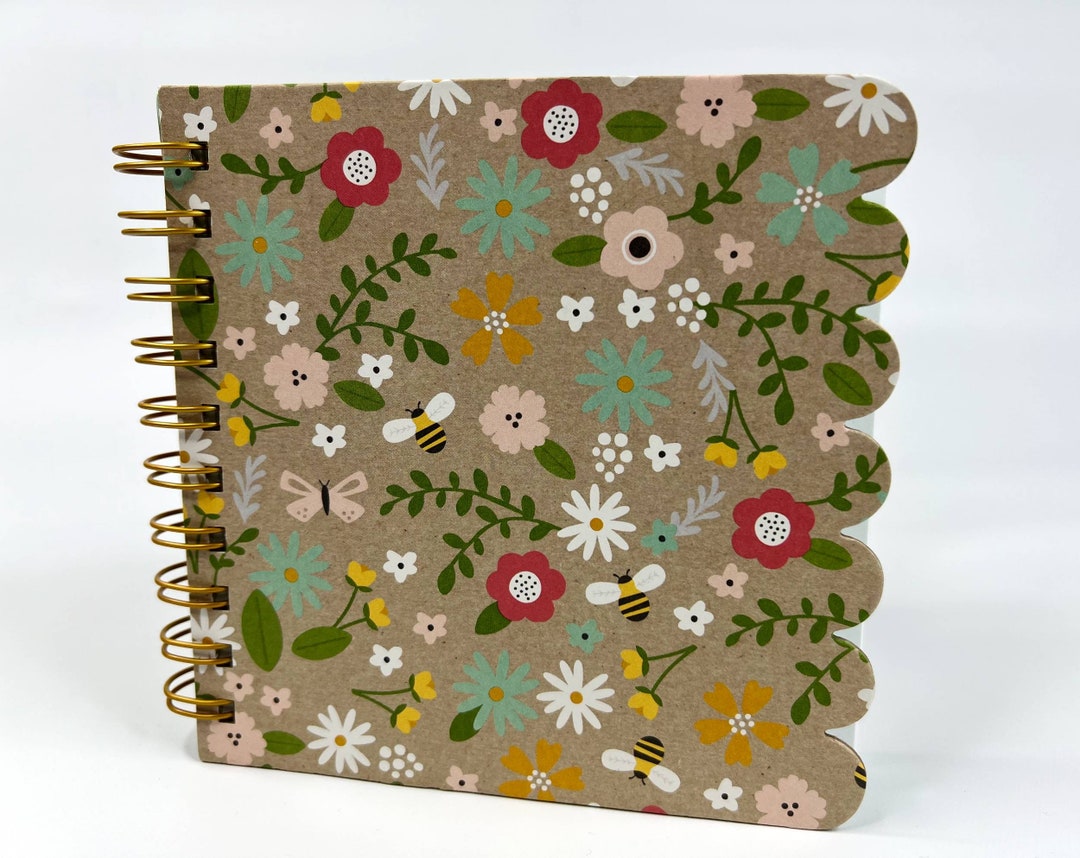 5 1/2" Bee and Flower Scallop Edge Album - Garden Scrapbook - 15 White ...