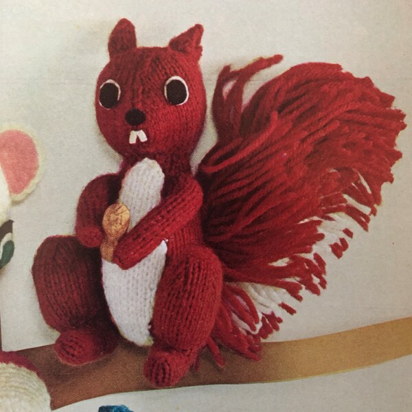Squirrel Knitting Pattern - Etsy