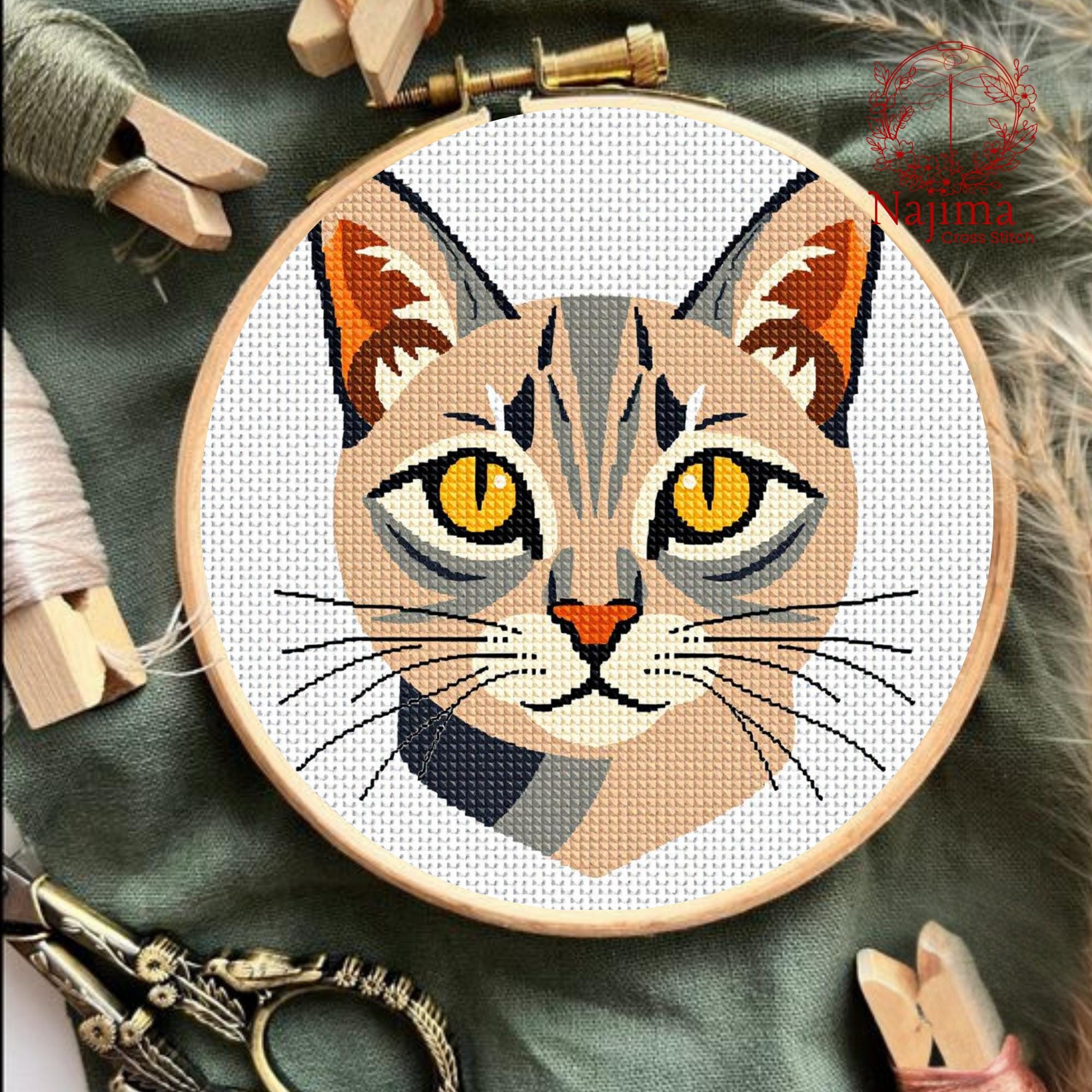 Tabby Cat Cross Stitch Pattern, Animals Cross Stitch Designs, Beginner ...