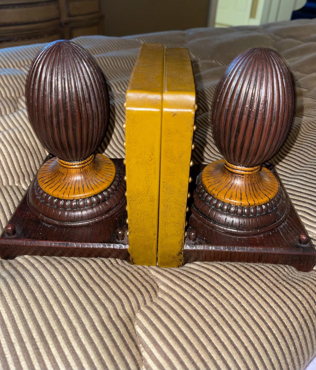 Vintage Elements Classic Resin Bronze Finial Bookends - Etsy
