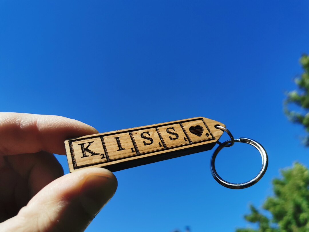 Scrabble Wooden Key Ring KISS, Custom Wood Key Chain , Oak Keychain ...