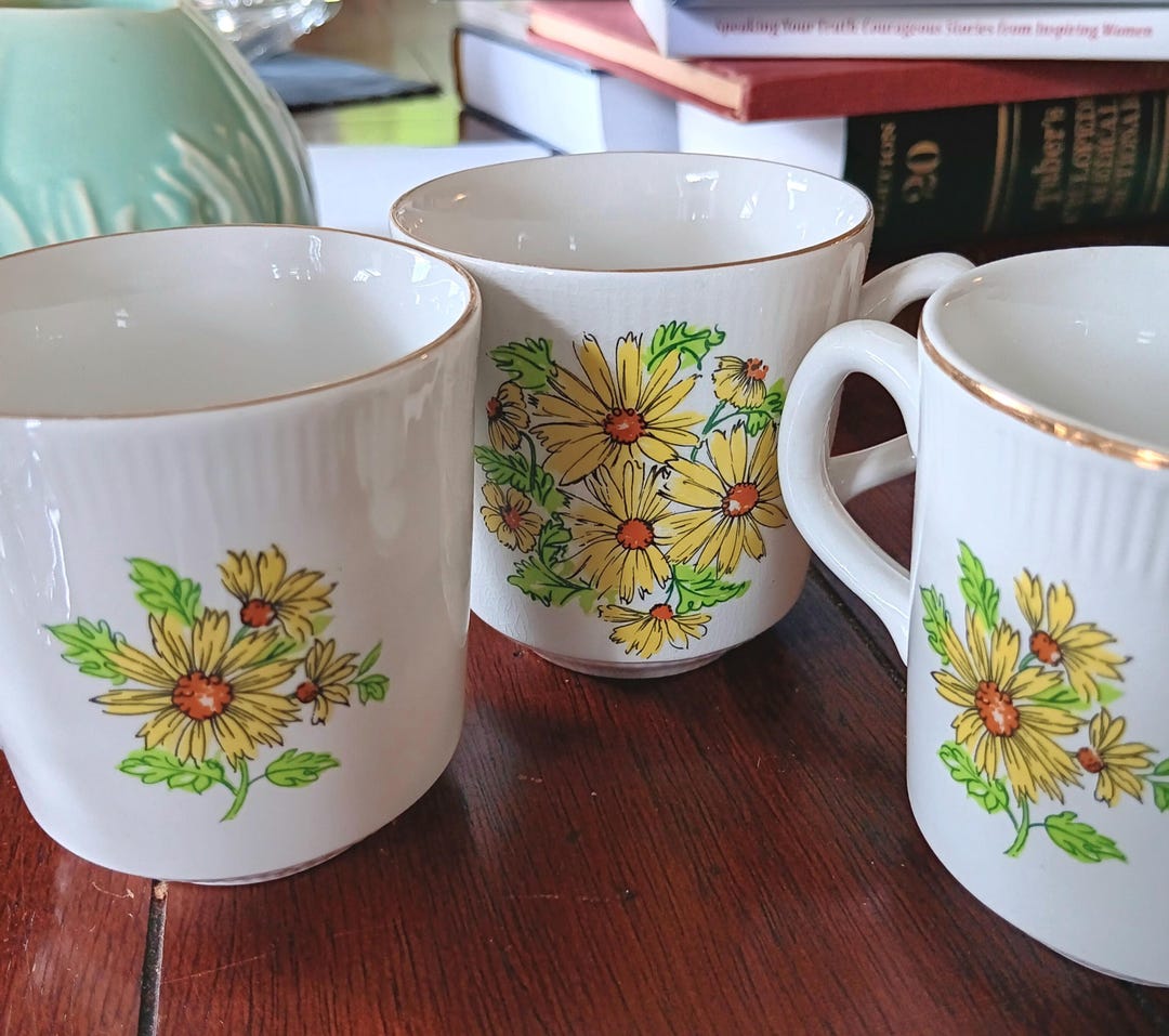 Vintage Staffordshire Summertime Daisy Tea Cups Set of Three - Etsy