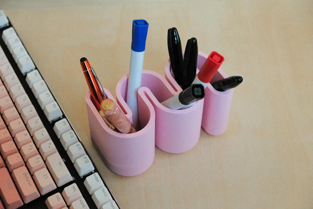 Squiggle Pencil Caddy - Curvy Design Waves Desk Setup Funky Decor Pen ...