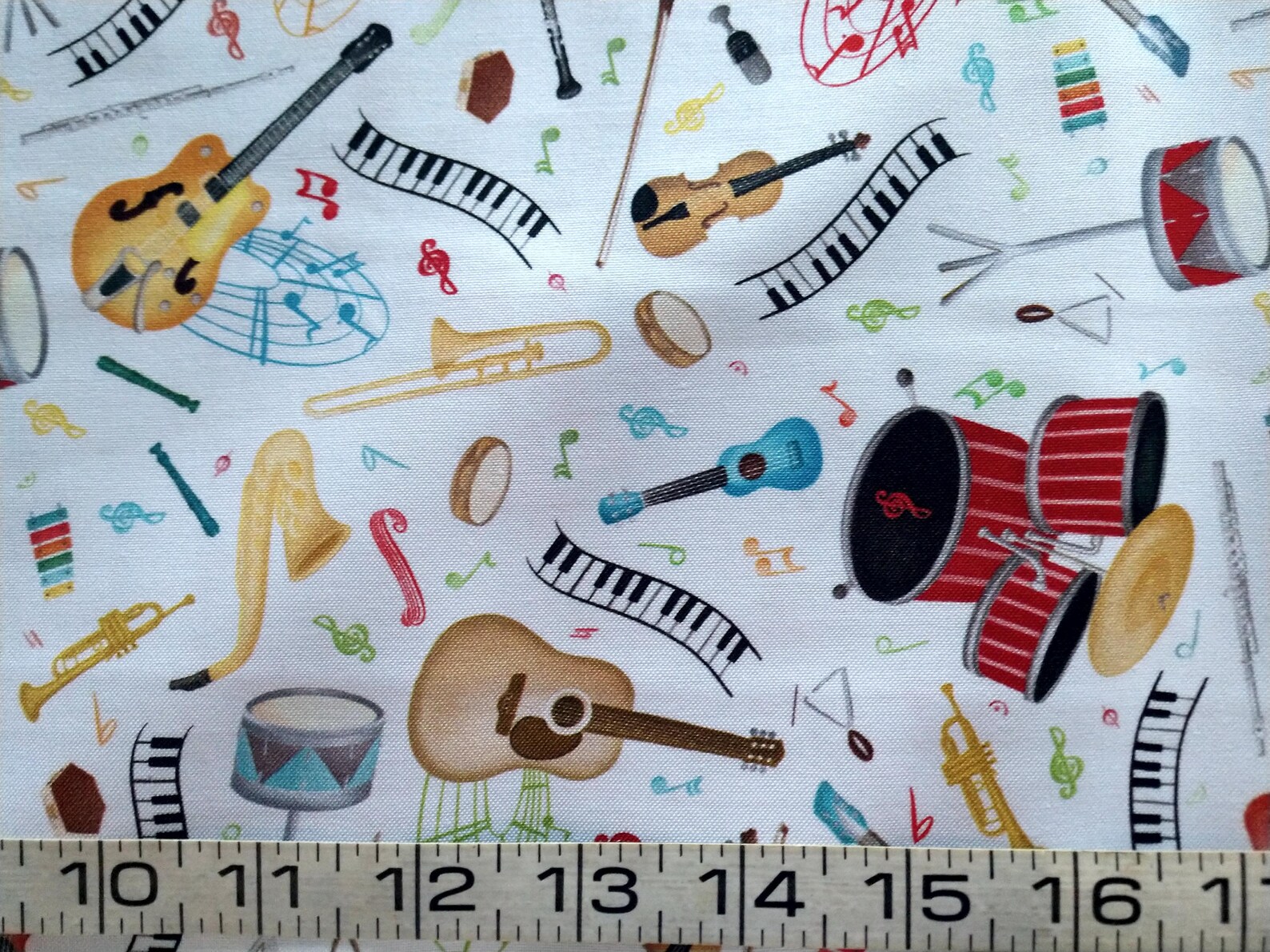Music - Musical Instruments, Guitar, Keyboard, Drums, Violin, Clarinet ...