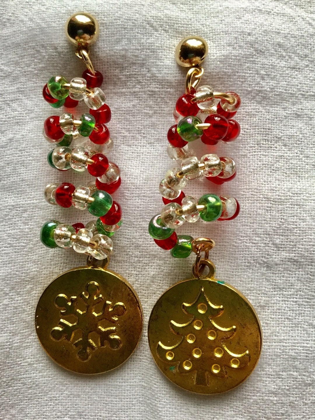 Christmas Garland Post Earrings With Charms - Etsy