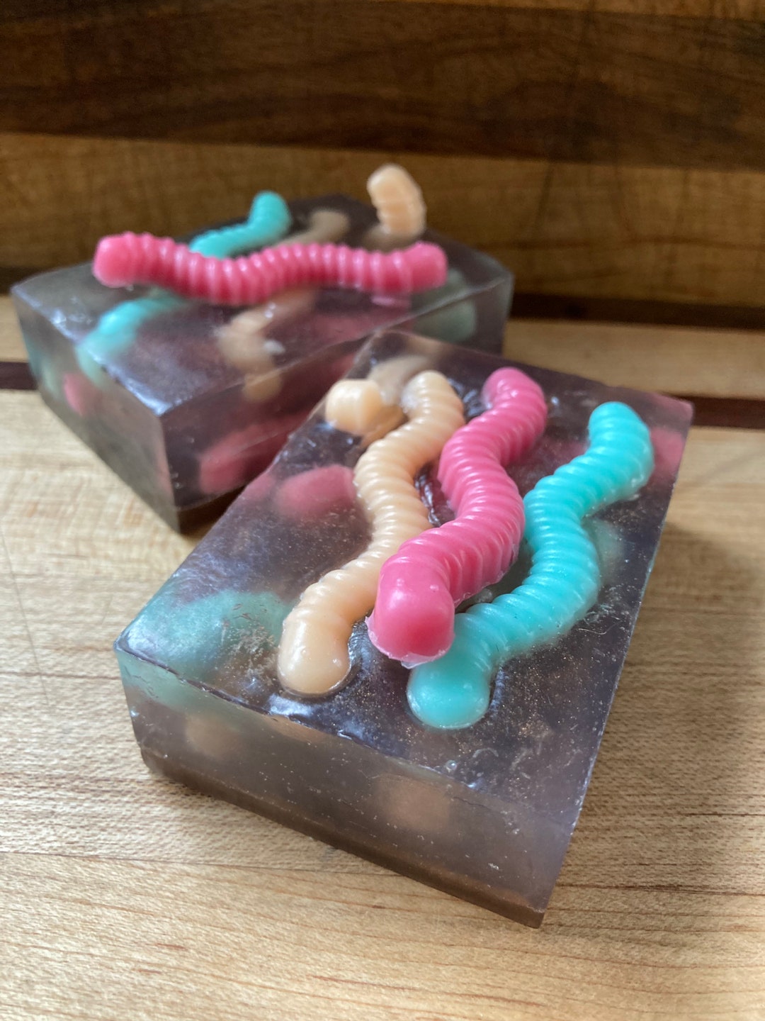 Worm in Dirt Soap Bar: Cute Spring Theme Soap Bar With Soap Worms Great ...
