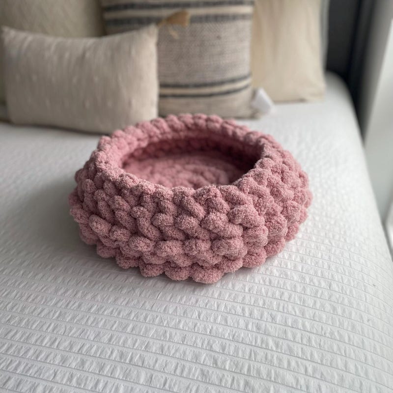 Chunky Yarn Pet Cave - Etsy UK