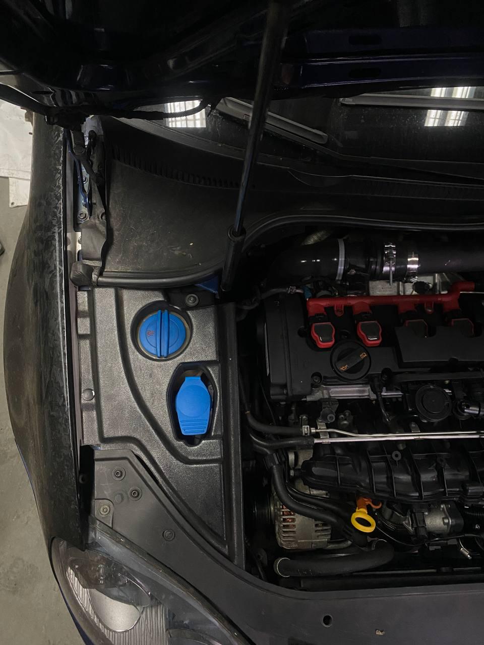 Engine Panel Covers VW MK5 With Bracket ( Golf MK5, Jetta MK5 ) - Etsy