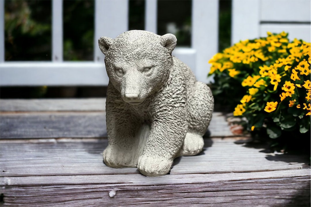 Crouching Bear, Concrete Statue, Wild Animal, Bear Sculpture, Outdoor ...
