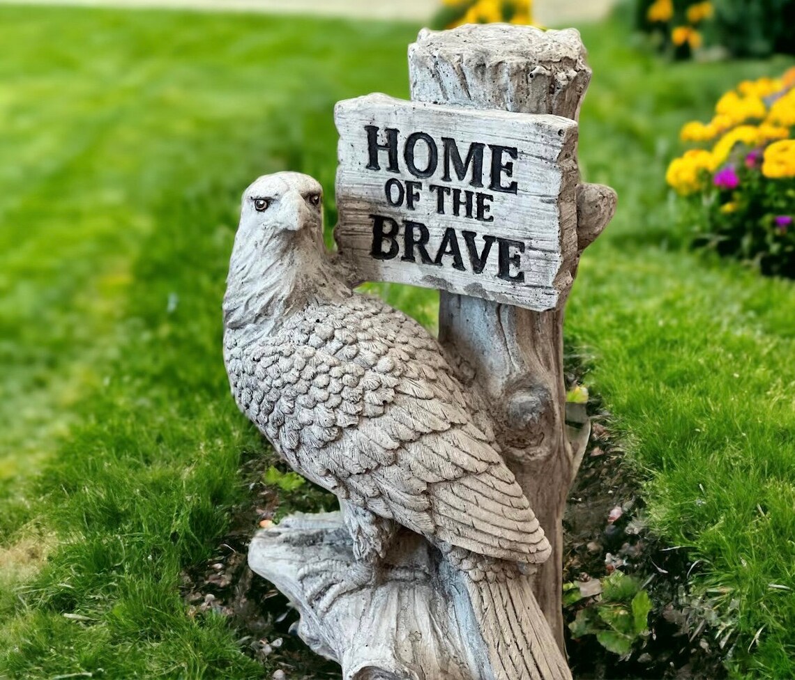Concrete Eagle Bird, Eagle Sculpture, Eagle on Tree, Home of the Brave ...