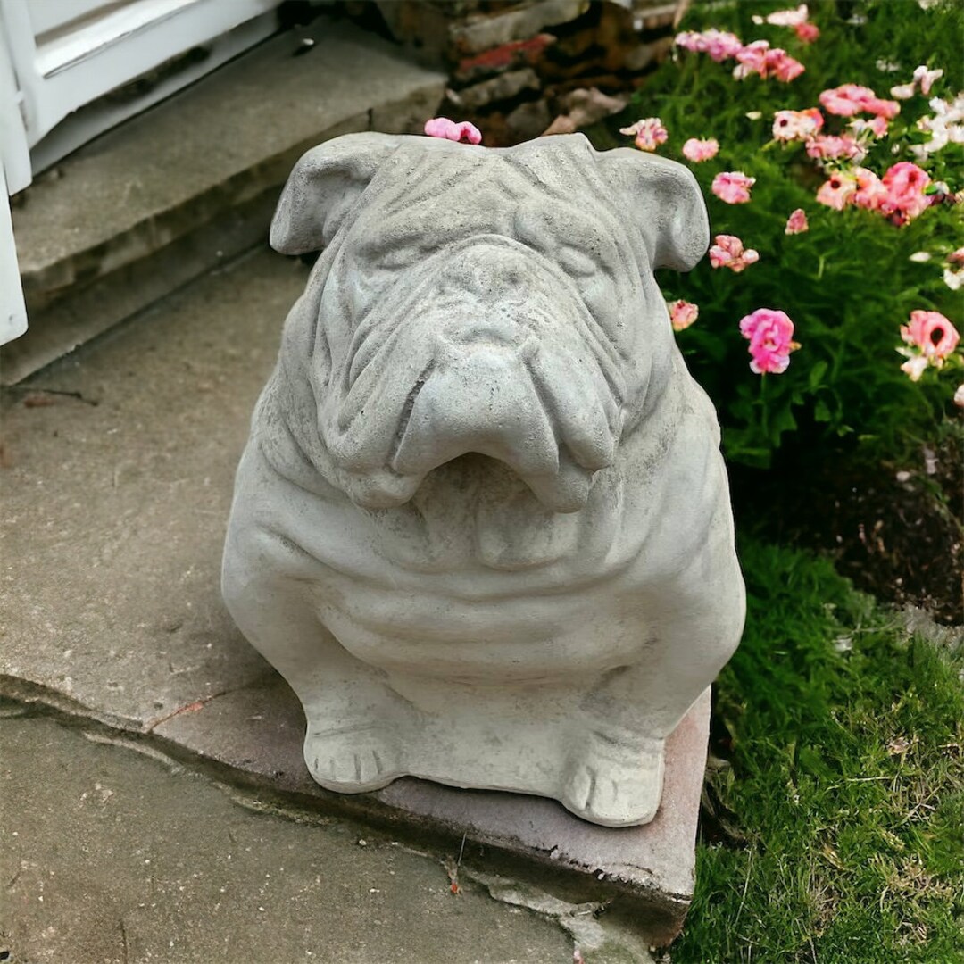 Large Bulldog, Dog Statue, Massive Dog, Bulldog Sculpture, Concrete ...