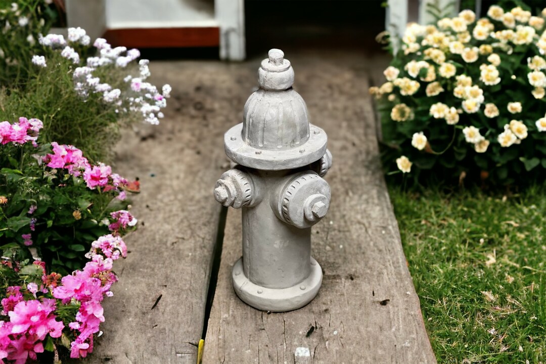 Fire Hydrant, Concrete Water Pump, Hydrant Statue, Outdoor Sculpture ...