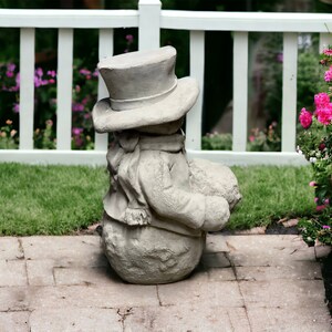 Snowman Figure, Garden Sculpture, Detailed Snowman, Outdoor Statue ...