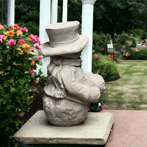 Snowman Figure, Garden Sculpture, Detailed Snowman, Outdoor Statue ...