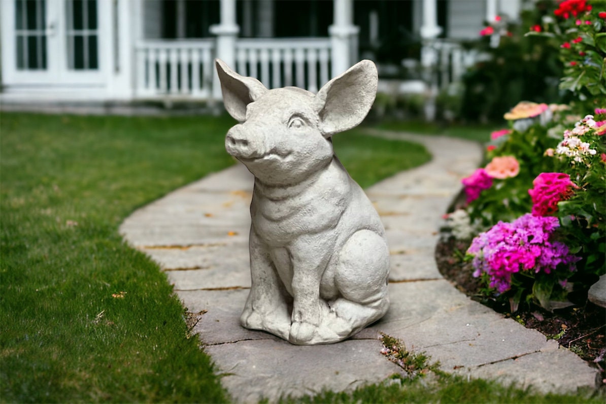 Massive Pig, Outdoor Sculpture, Wilbur Pig, Potbelly Pig, Farm Animal ...