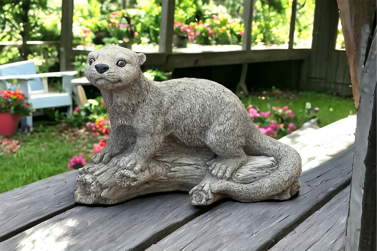 Life Size Otter, Animal Statue, Concrete Otter, Forest Otter, Garden ...