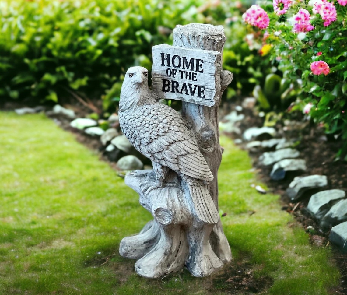 Concrete Eagle Bird, Eagle Sculpture, Eagle on Tree, Home of the Brave ...