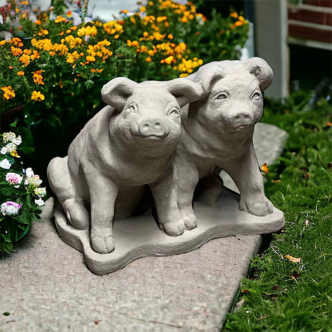Pig Pals, Concrete Piggies, Outdoor Statue, Sitting Pigs, Piglets ...
