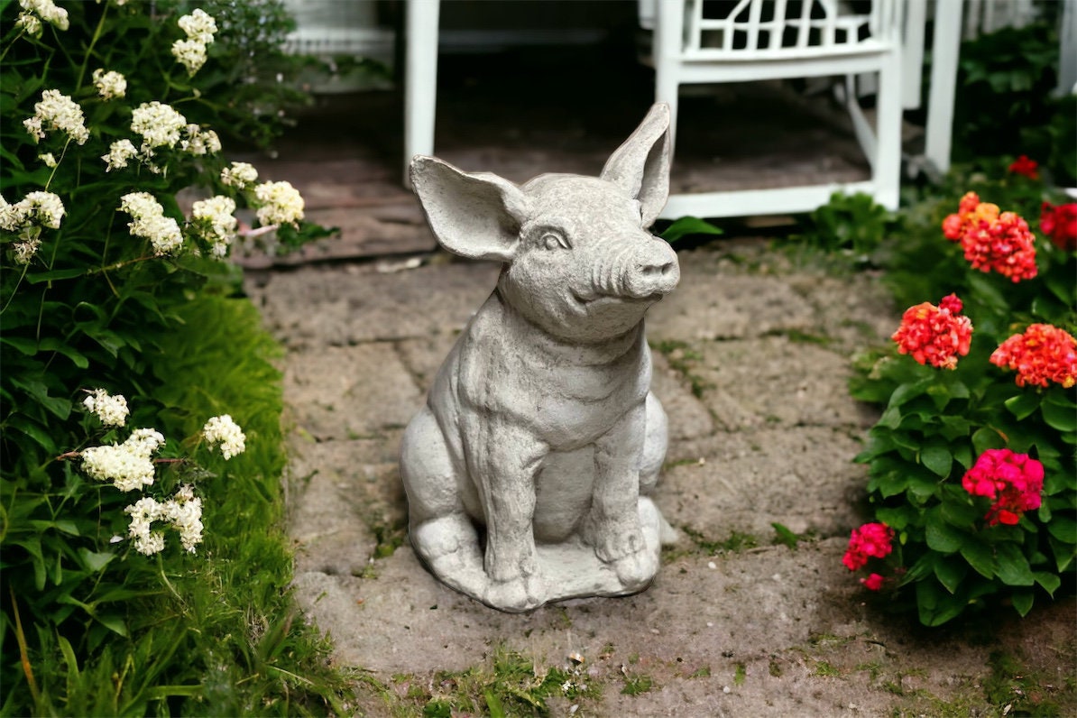 Massive Pig, Outdoor Sculpture, Wilbur Pig, Potbelly Pig, Farm Animal ...