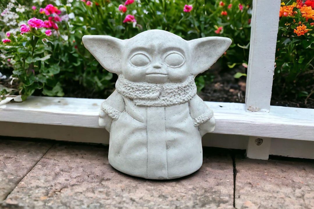 Concrete Yoda, Standing Yoda, Yoda Figure, Movie Style, Film Sculpture ...