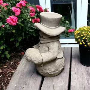 Snowman Figure, Garden Sculpture, Detailed Snowman, Outdoor Statue ...