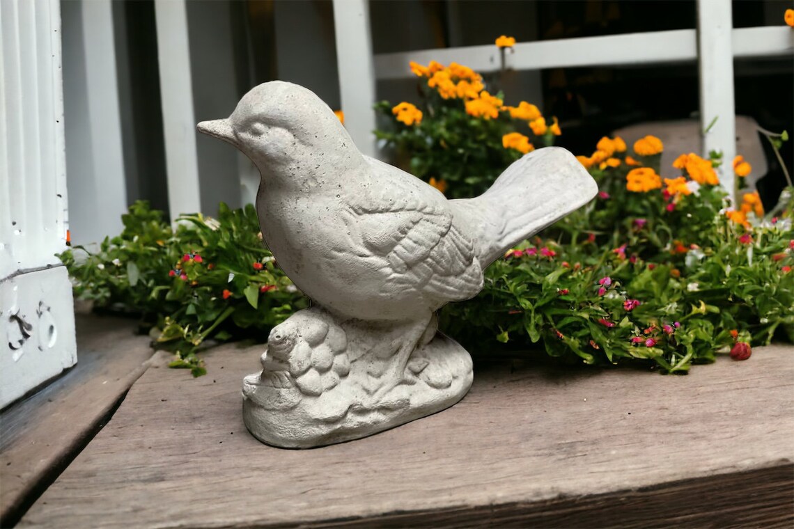 Robin Statue, Concrete Bird, Porch Sculpture, Birds Lovers Gift, Robin ...