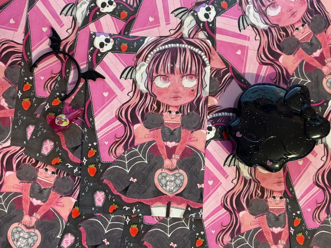 Draculaura Mini-print - Etsy
