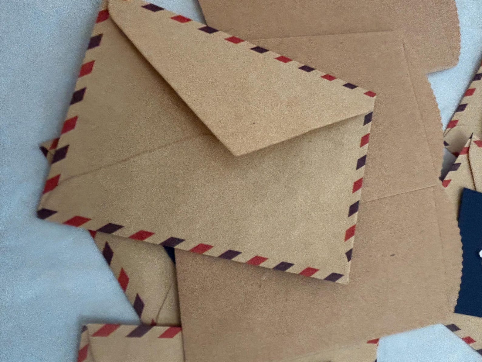 8 Handmade Valentines / Airmail Par Avon Airmail Mini Cards Gift Cards ...