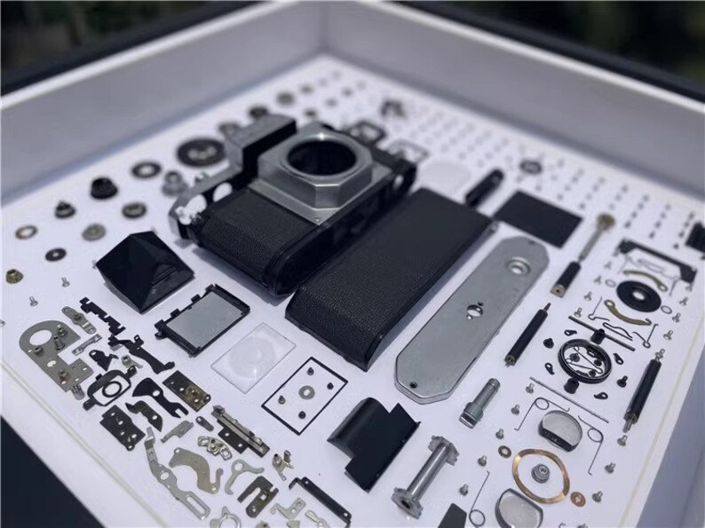 Disassemble Camera Wall Decor, Camera Teardown, Deconstructed Camera ...