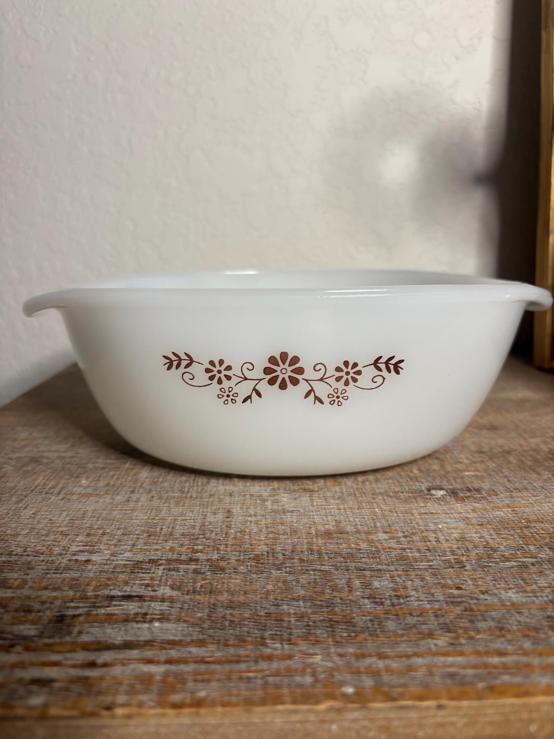Vintage 1960s Dynaware Pyr-o-rey Brown Daisy Casserole Dish, MCM ...