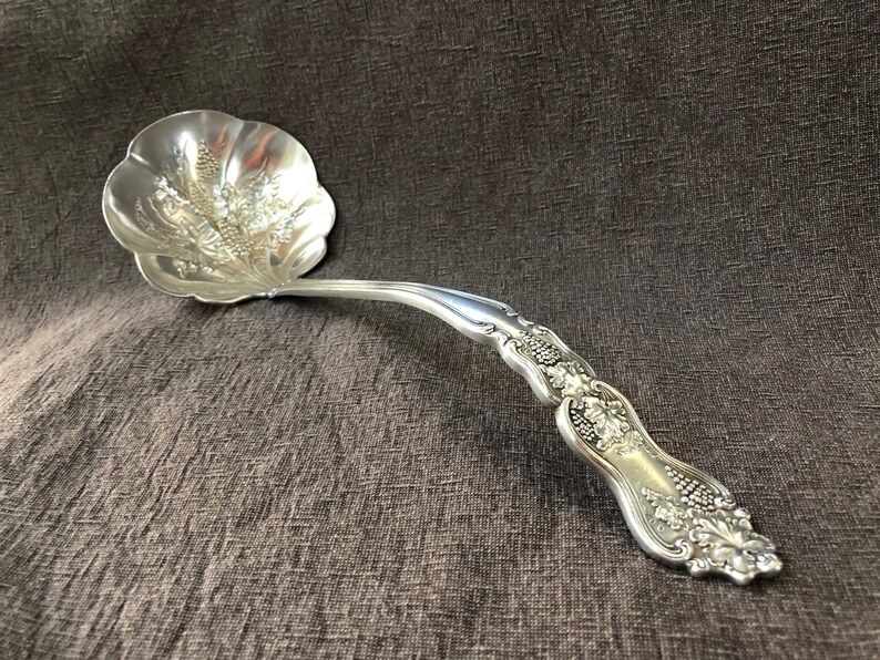 American Silver Co. - Moselle Pattern - Oyster Ladle, Silverplate Large ...