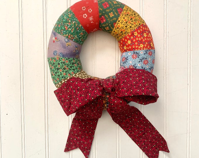 Vintage Handmade Patchwork Christmas Wreath, Stuffed Quilted Fabric ...