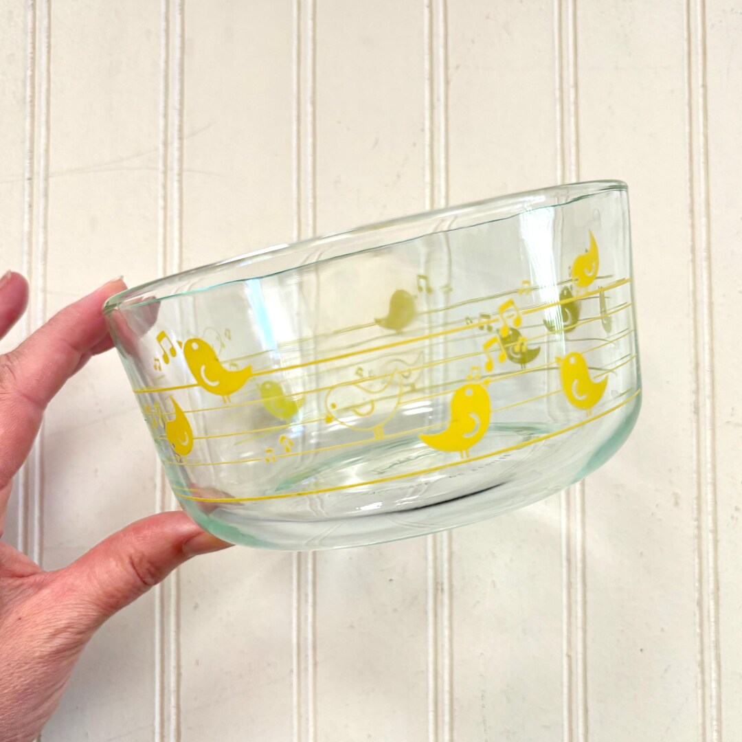 Vintage Pyrex Yellow Birds Glass Bowl, Songbirds, Lemon Yellow, Chicks ...