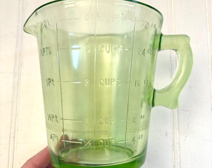 Vintage Green Uranium Glass Measuring Cup, 4 Cups, 1 Quart, Vaseline ...