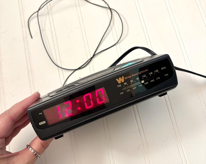Vintage Westinghouse Digital Alarm Clock Radio, 1990s Nightstand - Etsy
