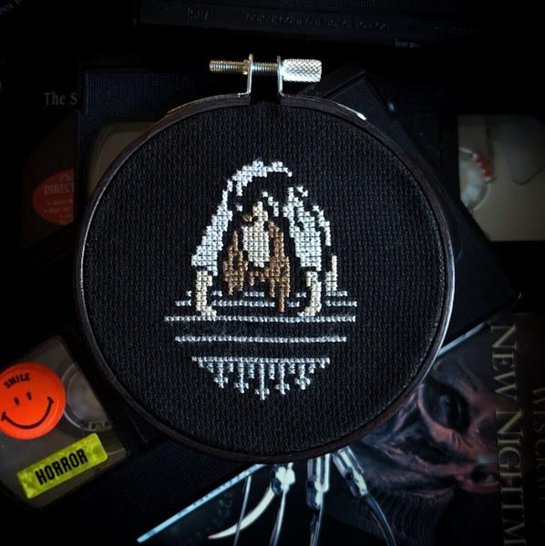 Mini REGAN MACNEIL Cross Stitch (the Exorcist) - an Icons of Horror ...