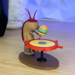 Cockroach Eating Burger Figurine | 3D Printed - Etsy