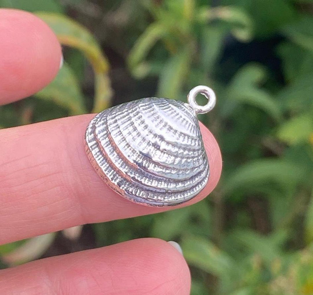 Venus Sea Shell, in Sterling Silver Pendant - Etsy